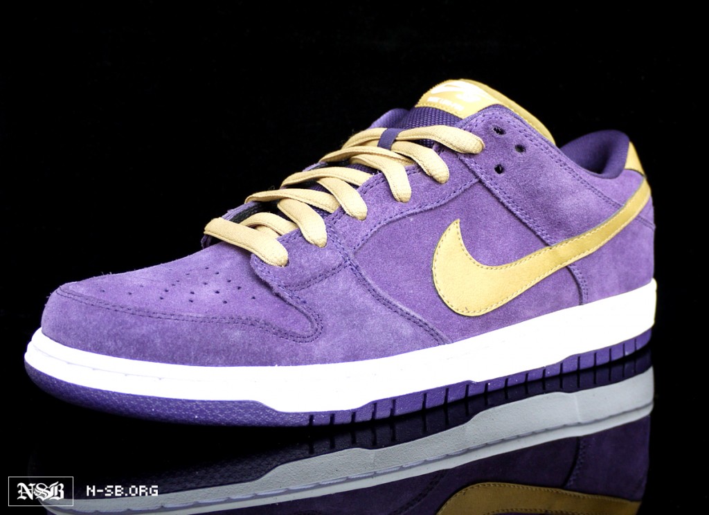 Nike SB Dunk Low 'Crown Royal' | First Look - SneakerFiles