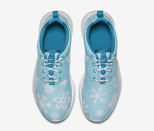 Nike Roshe One GS Winter Snowflakes | SneakerFiles