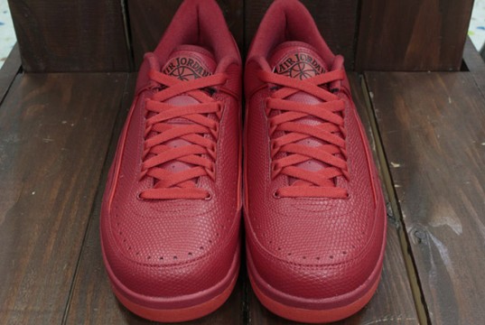 Air Jordan 2 Low Red 2016 | SneakerFiles