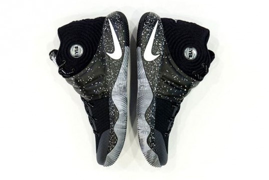 Nike Kyrie 2 EYBL | SneakerFiles