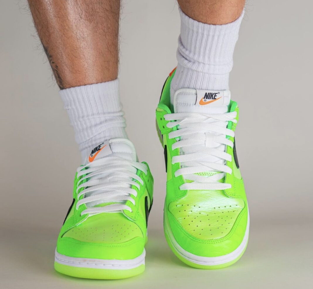 Nike Dunk Low Volt Glow in the Dark FJ4610-702 Release Date | SneakerFiles