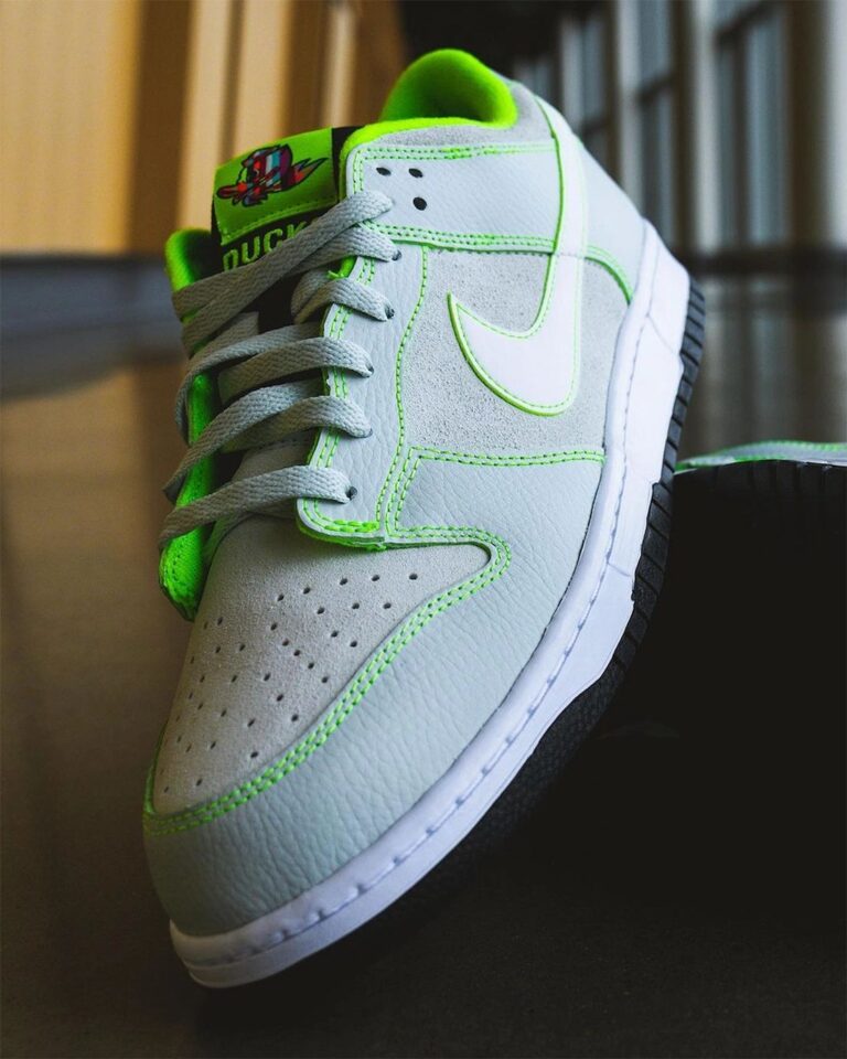 Nike Dunk Low Oregon Ducks of a Feather NFT | SneakerFiles