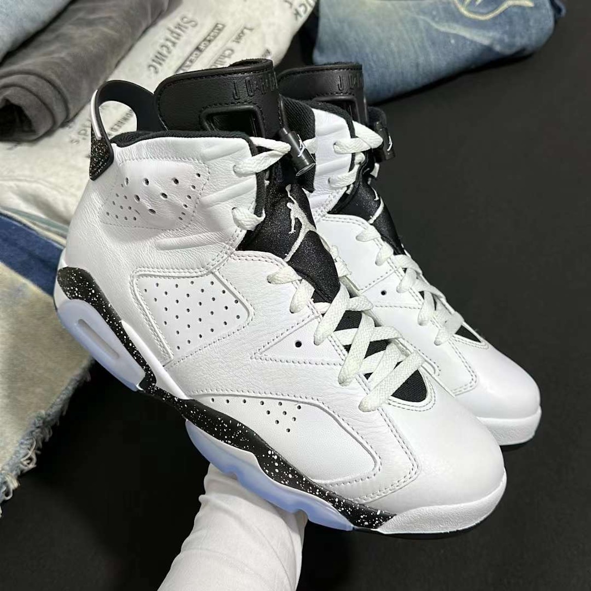 Air Jordan 6 Reverse Oreo White Black CT8529-112 | SneakerFiles