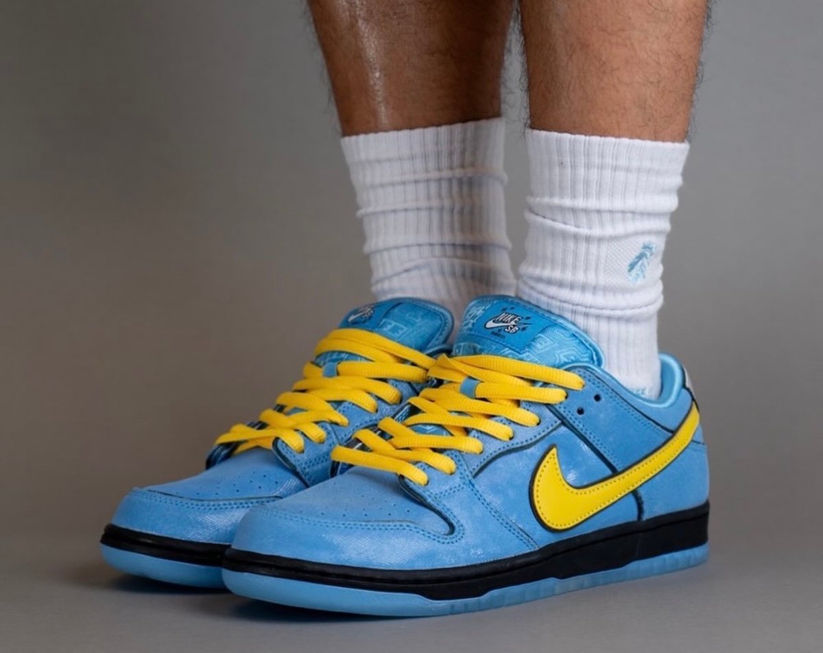 The Powerpuff Girls x Nike SB Dunk Low Bubbles FZ8320-400 | SneakerFiles