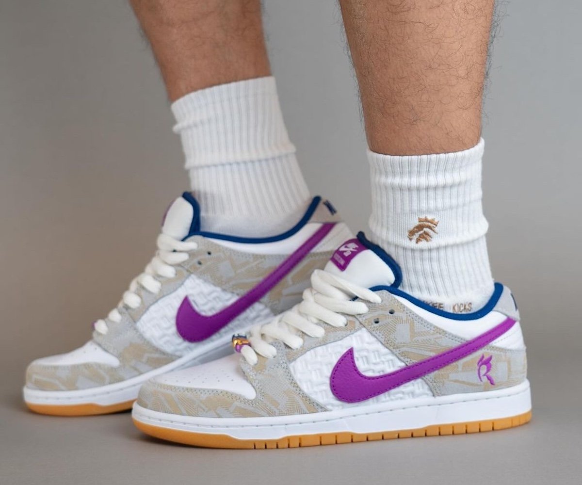 Rayssa Leal x Nike SB Dunk Low FZ5251-001 | SneakerFiles