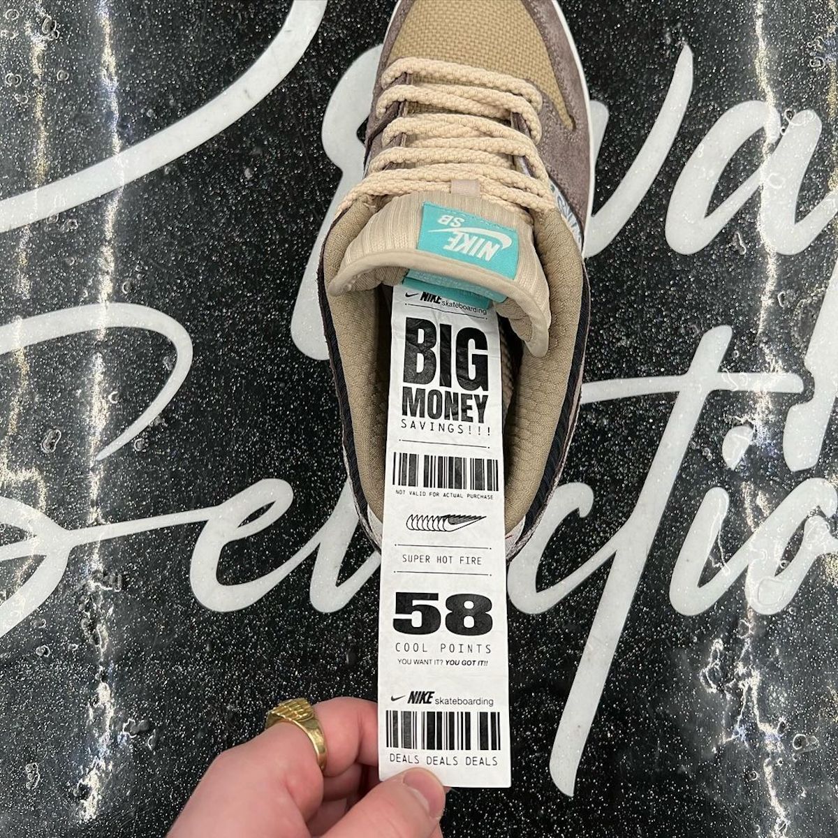 Nike SB Dunk Low Big Money Savings FZ3129-200 | SneakerFiles