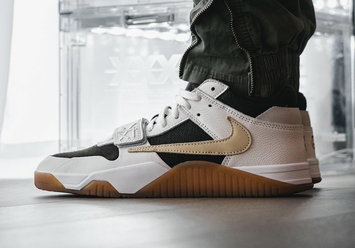 Travis Scott x Jordan Jumpman Jack TR Sail FZ8117-100 | SneakerFiles