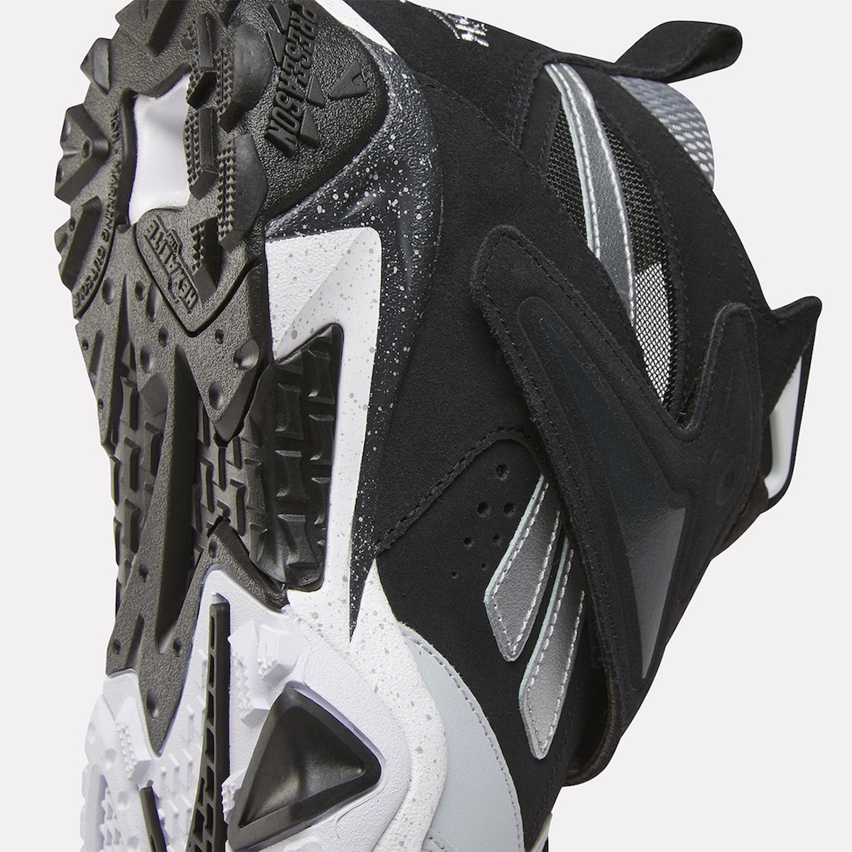Reebok Preseason '94 Mid Big Game 100202787 | SneakerFiles
