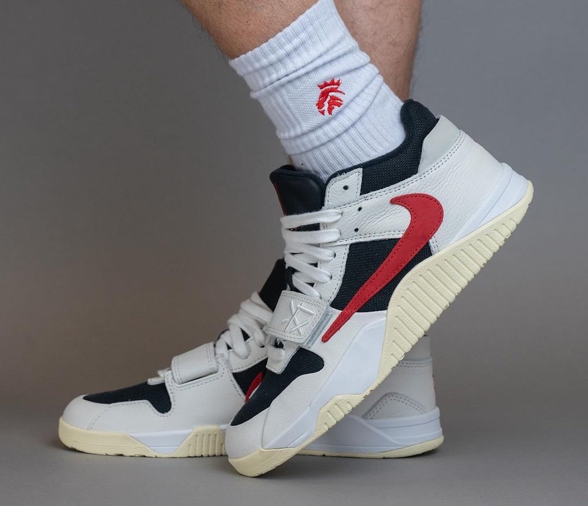 Travis Scott x Jordan Jumpman Jack TR University Red FZ8117-101 ...