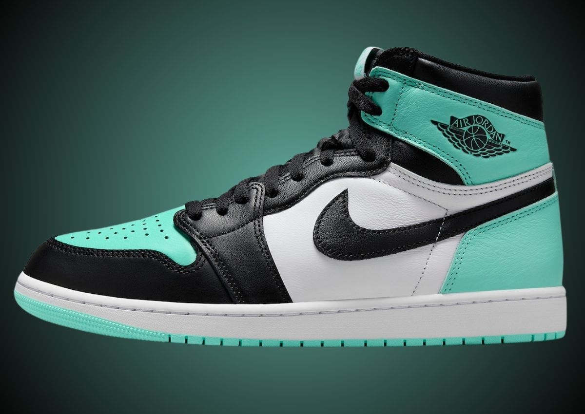 Air Jordan 1 High OG Green Glow DZ5485-130 | SneakerFiles