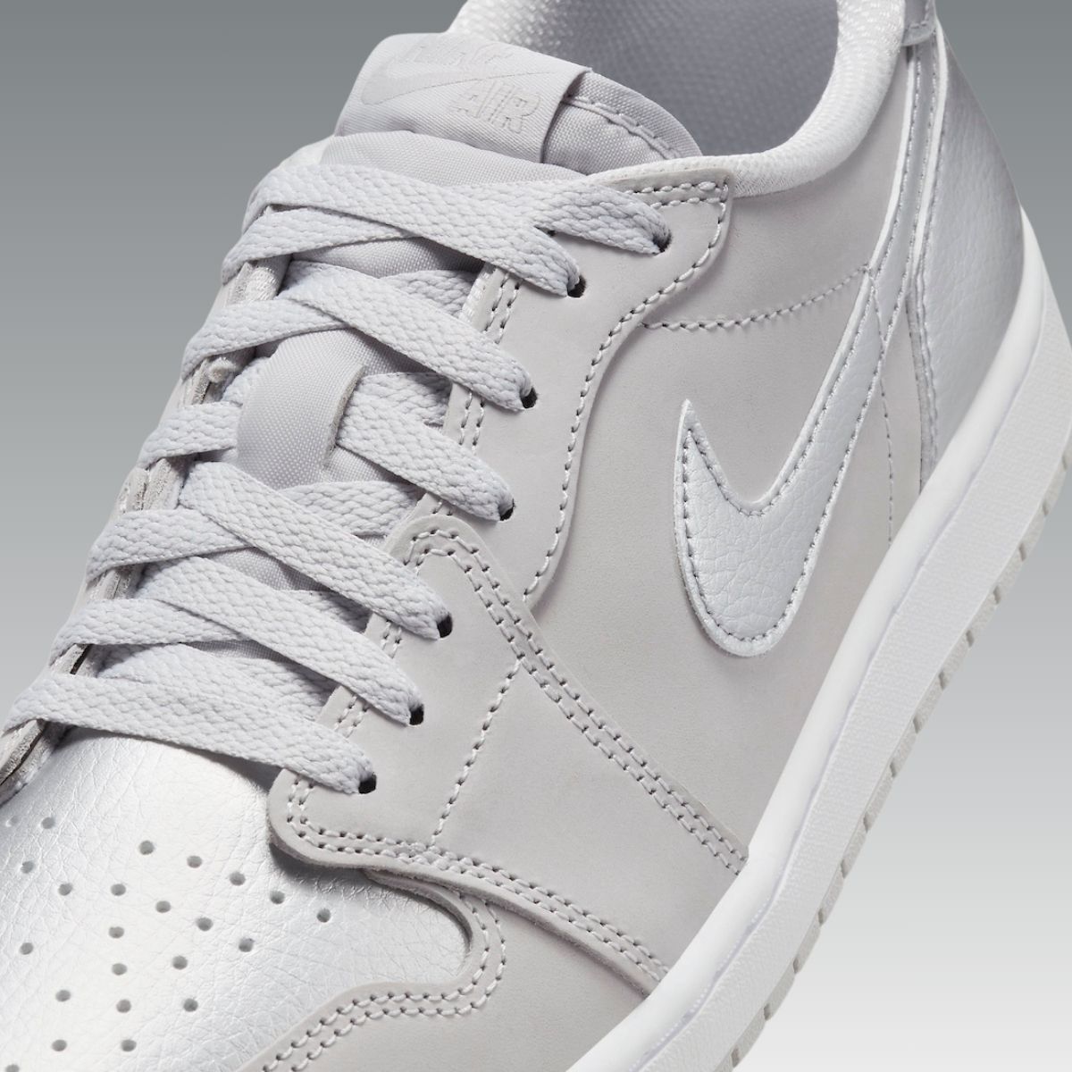 Air Jordan 1 Low OG Metallic Silver CZ0790-002 | SneakerFiles