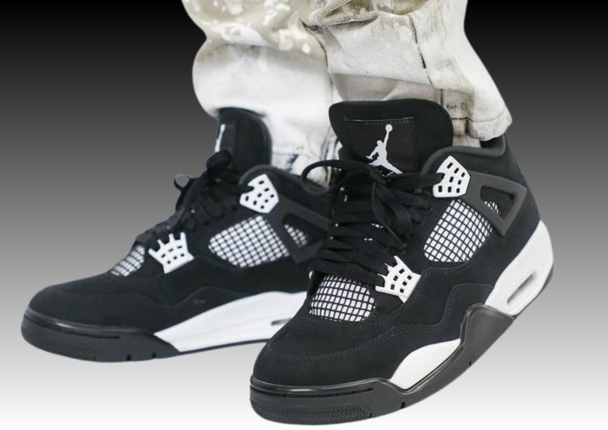 Air Jordan 4 White Thunder FQ8138-001 | SneakerFiles