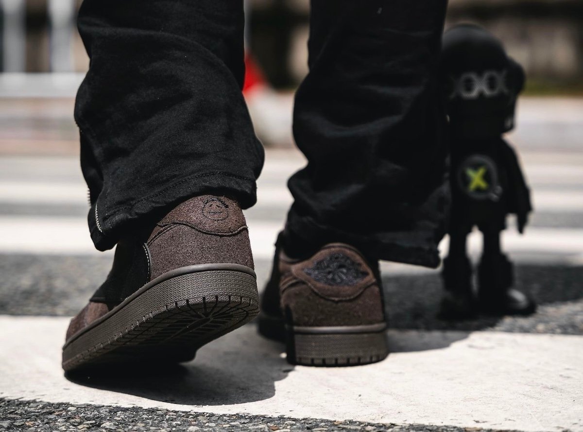 Travis Scott x Air Jordan 1 Low OG Velvet Brown DM7866-202 | SneakerFiles