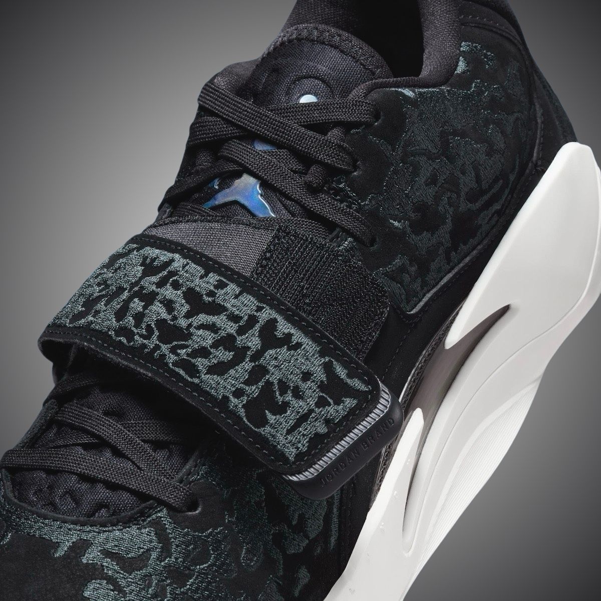 Jordan Zion 3 M.U.D. Ash FN1714-002 | SneakerFiles