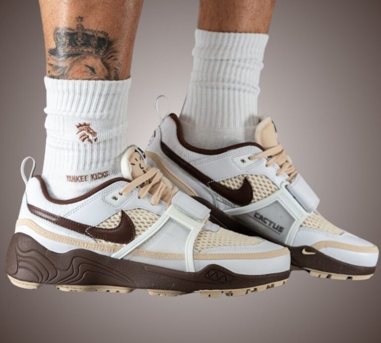 Travis Scott x Nike Zoom Field Jaxx Light Chocolate HQ3073-100 ...
