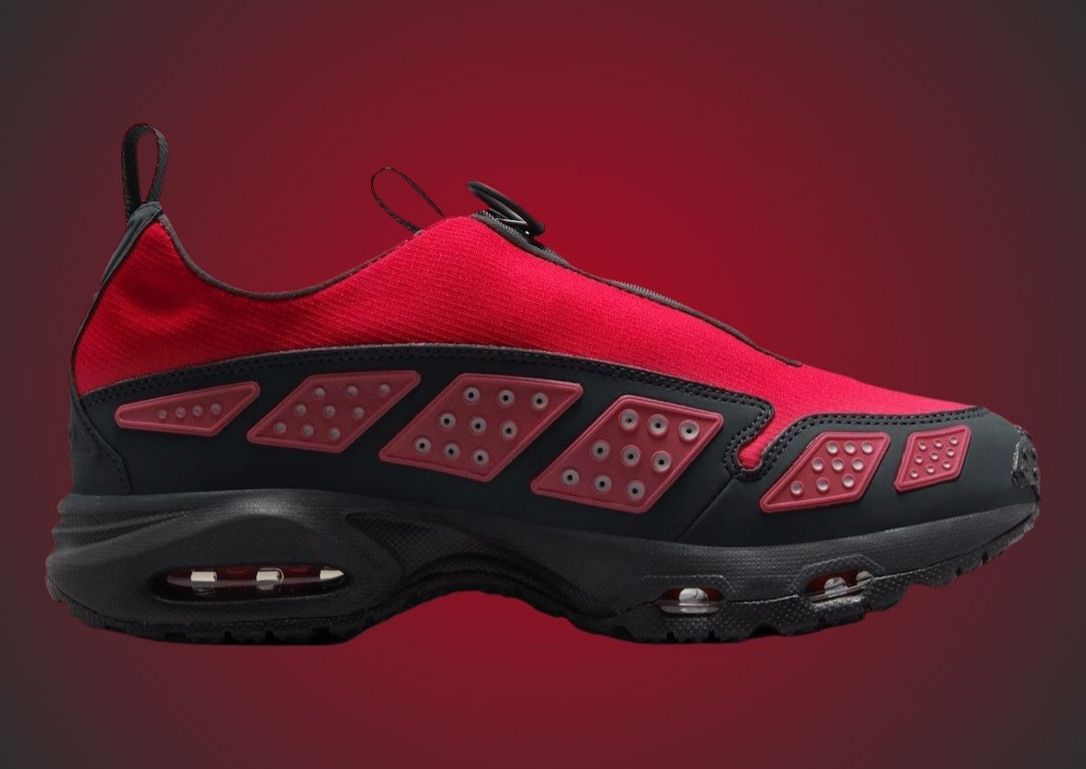 Nike Air Max SNDR Gore-Tex Fire Red FZ4238-800 | SneakerFiles