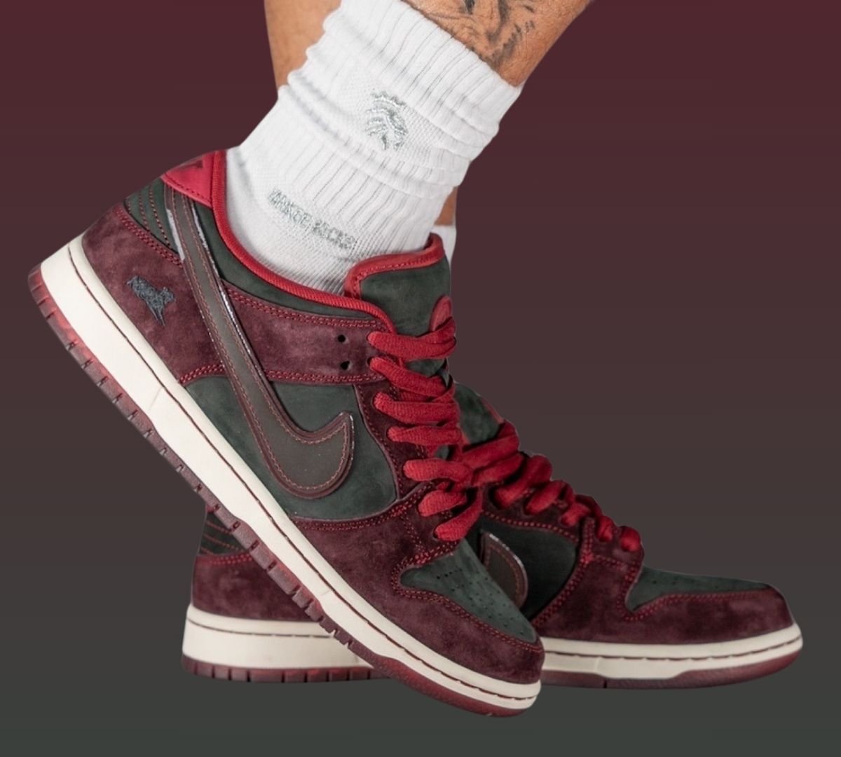 Riot Skateshop x Nike SB Dunk Low FZ1289-200 | SneakerFiles