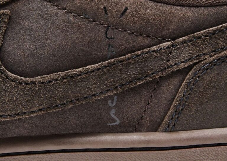 Travis Scott x Air Jordan 1 Low OG Velvet Brown DM7866-202 | SneakerFiles