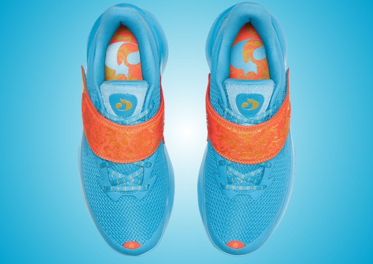 Curry Fox 1 Happy Fox Day 3028807-419 | SneakerFiles