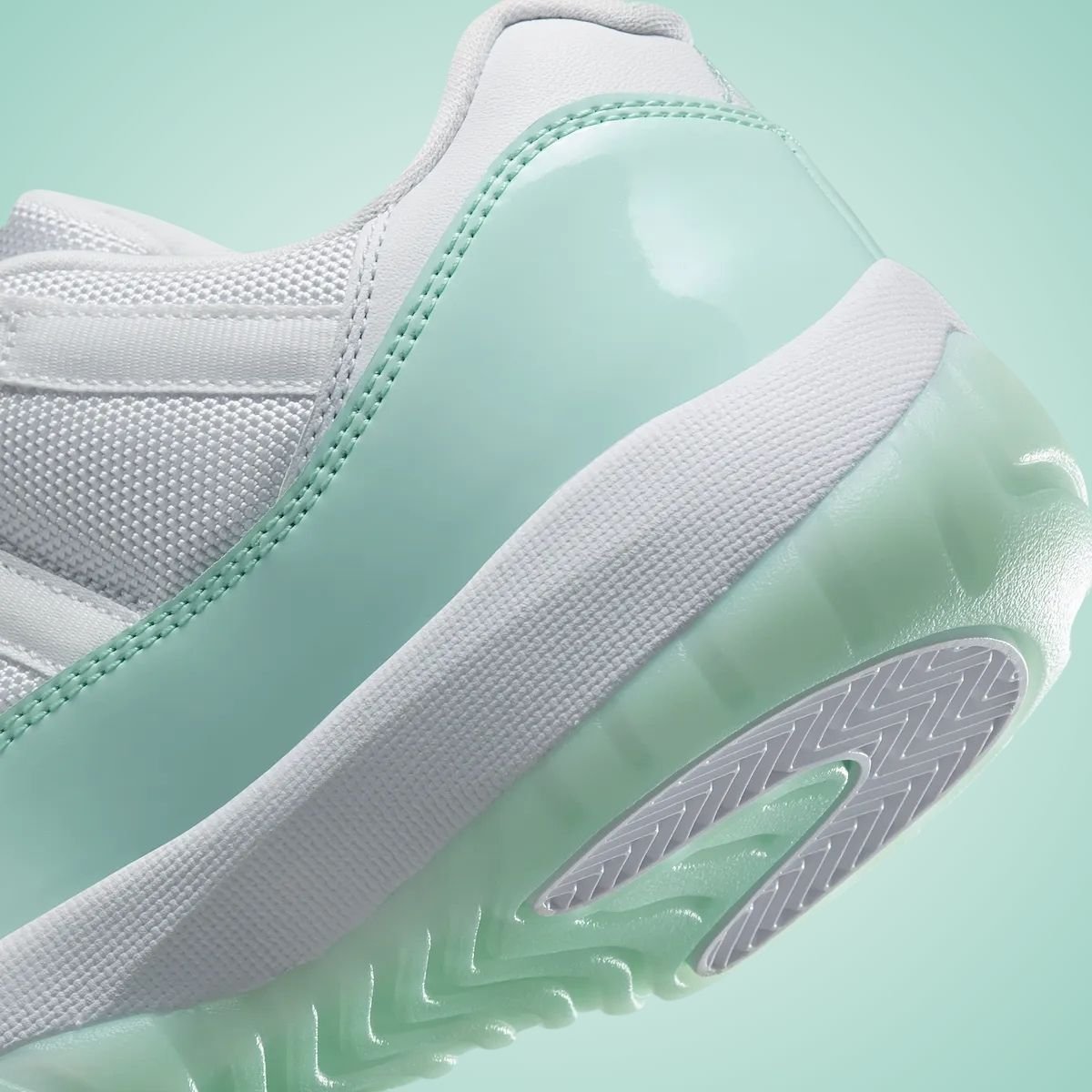 Air Jordan 11 Low Igloo AH7860-103 | SneakerFiles