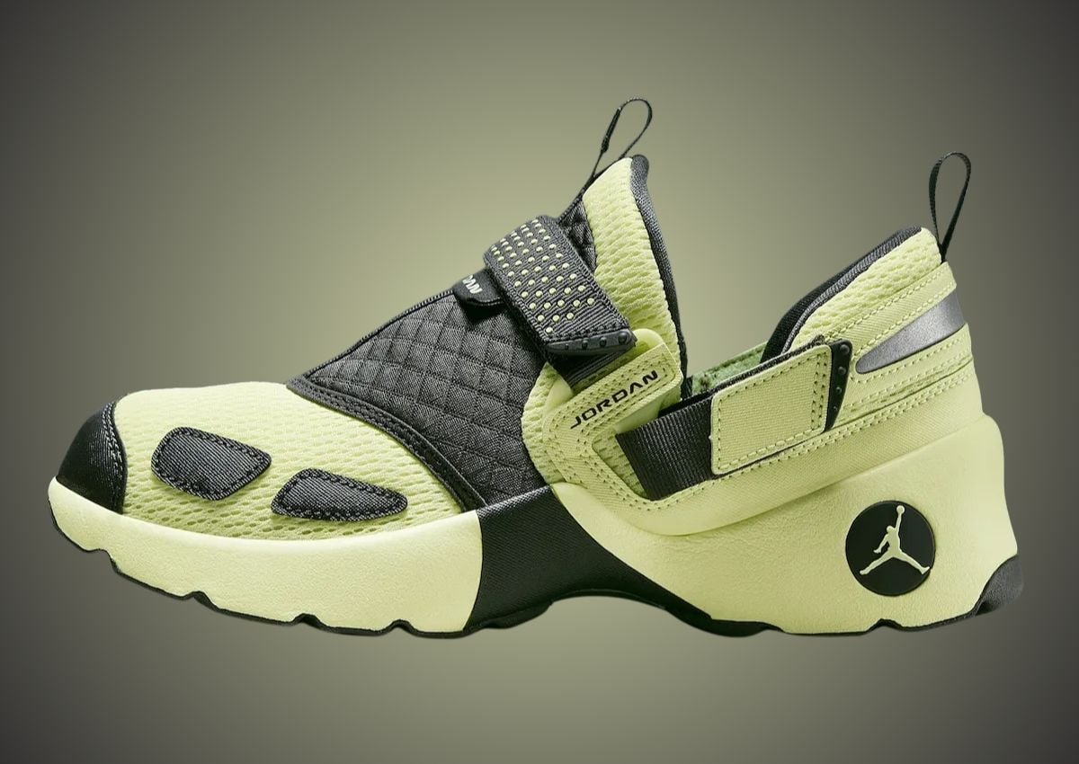 Jordan Trunner LX Luminous Green HQ2164-302 | SneakerFiles