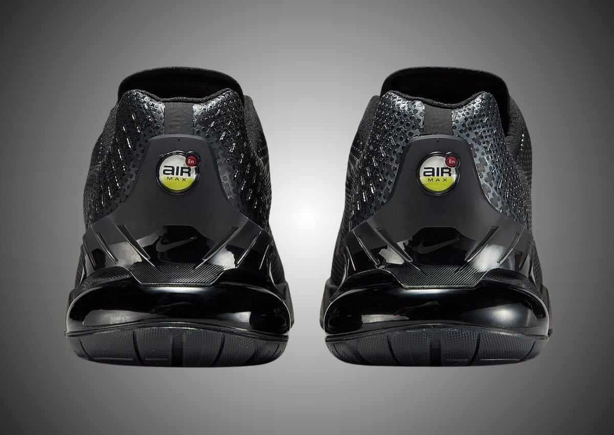 Nike Air Max Phoenix Colorways + Release Dates | SneakerFiles