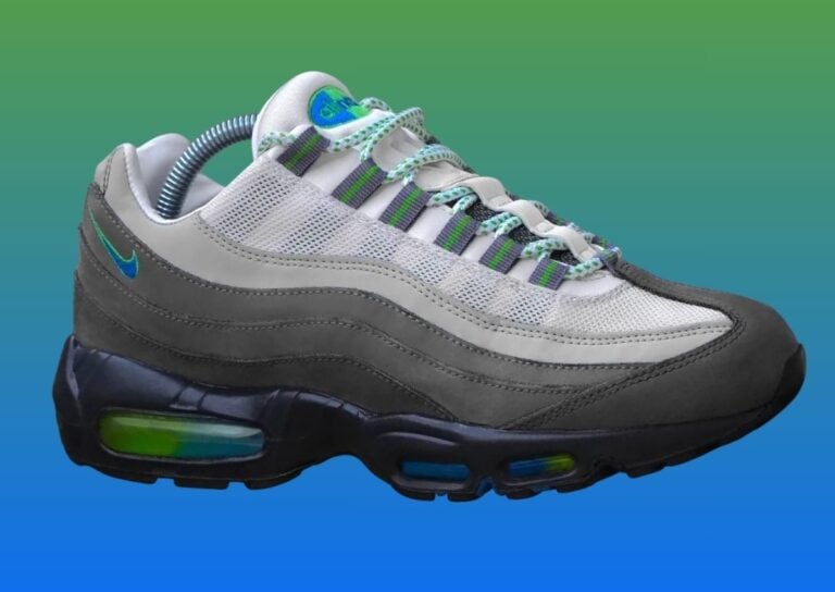 Nike Air Max 95 OG Neon 2026 HM4740-001 | SneakerFiles